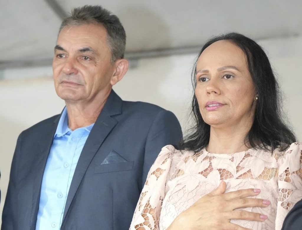 Eliene Diógene é empossada como a primeira prefeita eleita de Santa ...